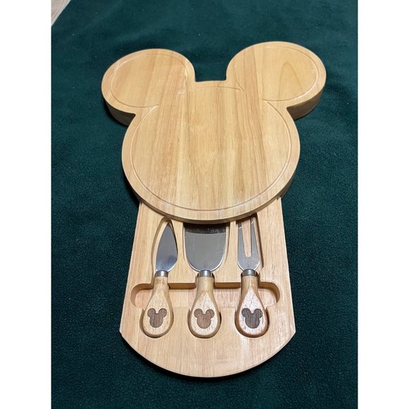 Disney | Kitchen | Disneys Mickey Mouse Head Shaped Cheese Board Tool ...